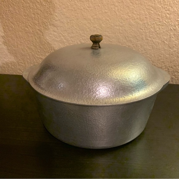 Kitchen | Vintage Club Hammercraft Hammered Aluminum Dutch Oven Pot ...